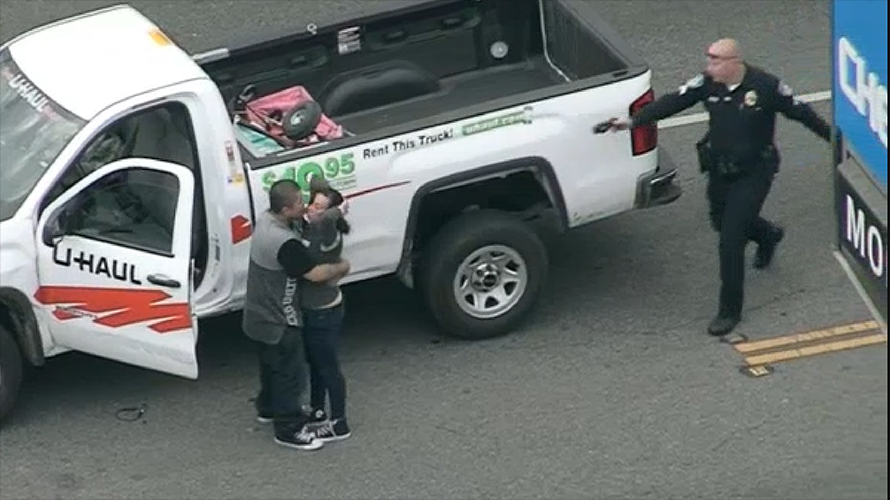 Video U Haul Pursuit Ends With A Suspect Trying To Recreate Baby